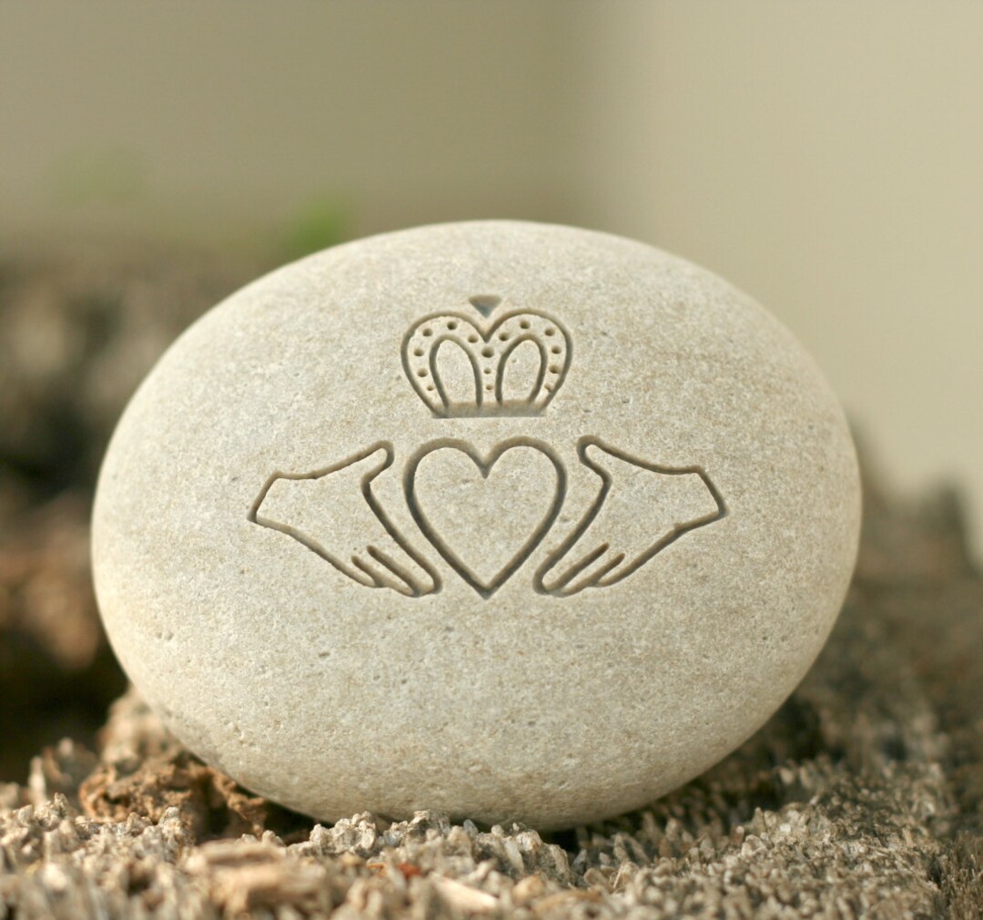 Claddagh Irish Oathing Stone - Double Sided Engraving for Wedding ...