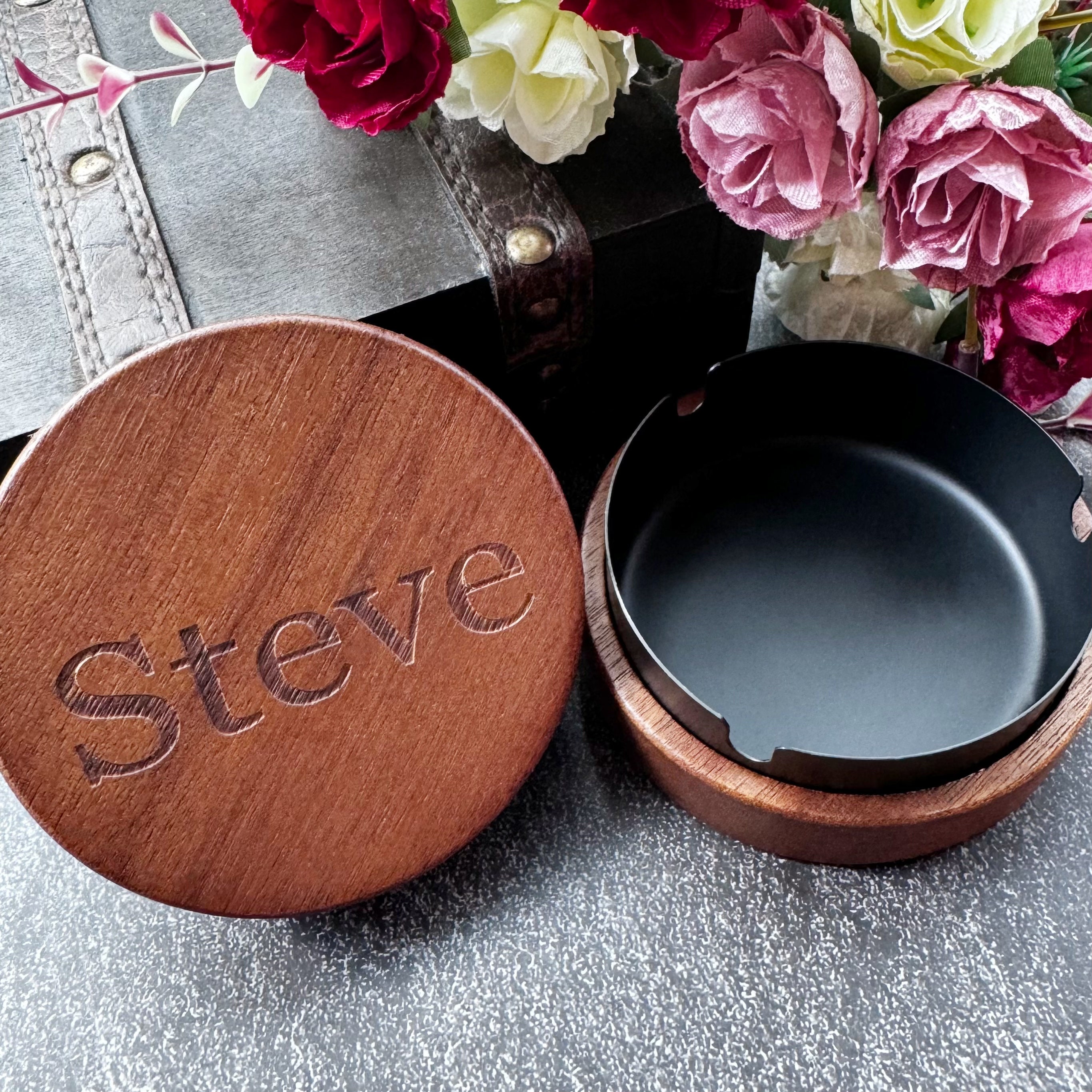 Personalized Wooden Ashtray With Lid, Best Gift for Smokers, Groomsman ...