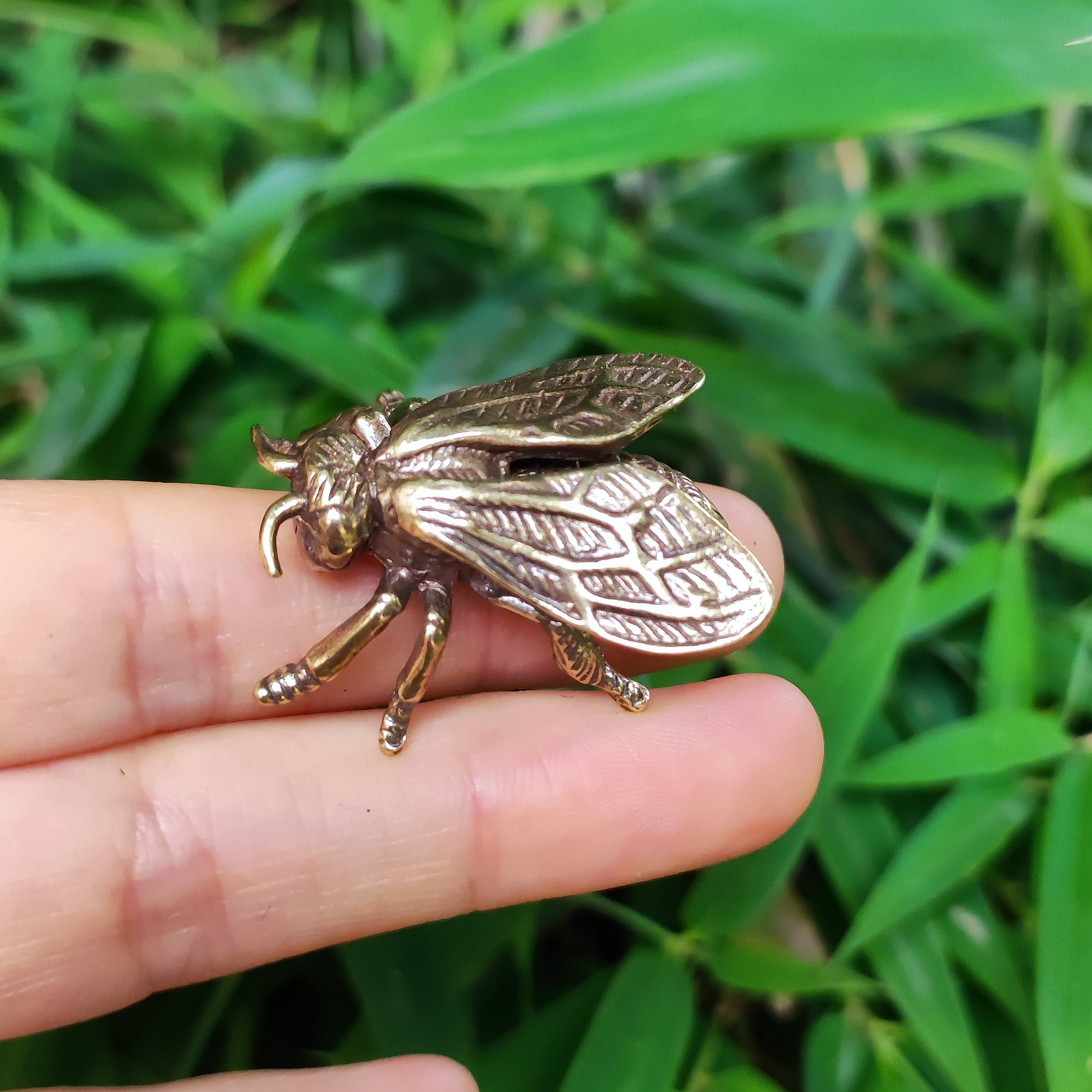 Set 2 Pieces Copper Cute Bee Statue Healthy and Safe and Odorless Metal ...