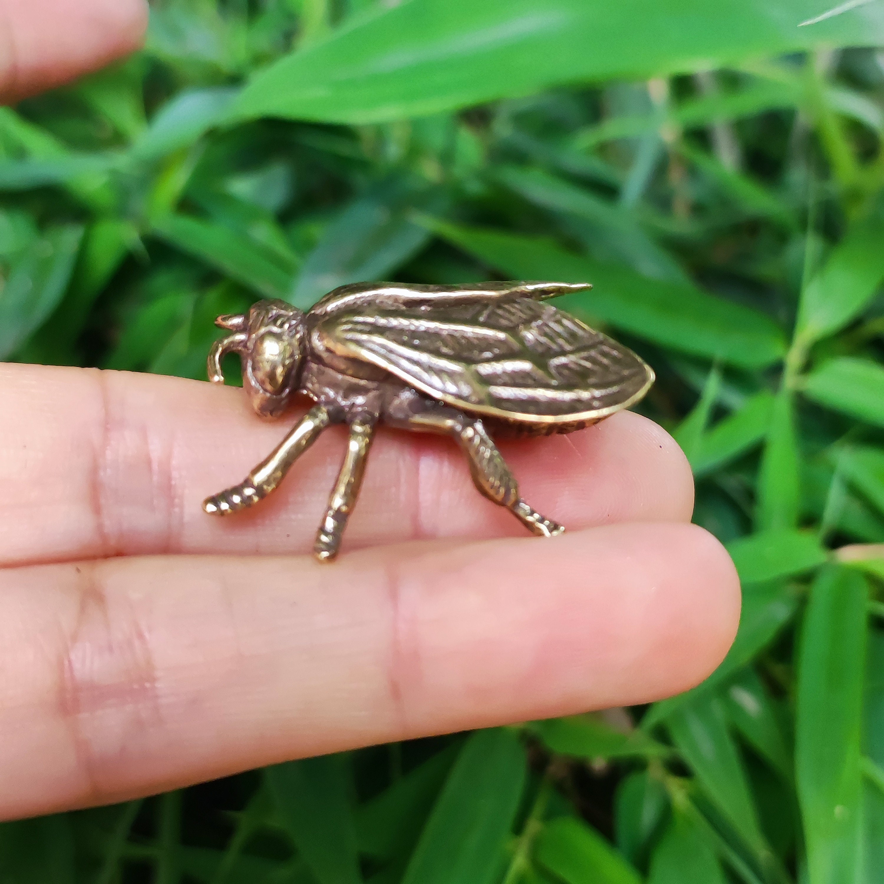 Set 2 Pieces Copper Cute Bee Statue Healthy and Safe and Odorless Metal ...