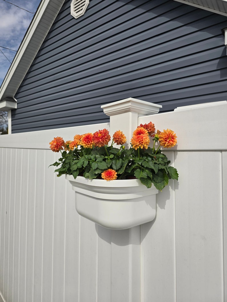 Fence Pot - Flower Planter - Lawn Decoration - Garden - Flowers - PVC ...