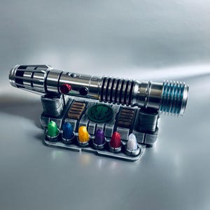 Kyber Crystal & Lightsaber Shelf Display Stand - Choose Your Design - Etsy