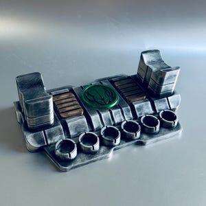 Kyber Crystal & Lightsaber Shelf Display Stand - Choose Your Design - Etsy