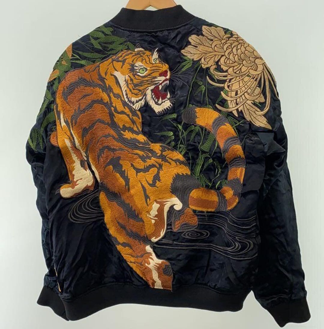 Tangled Soul 絡繰魂 Nobunagas Tiger Sukajan Oda Clan Reversible Navy Black ...
