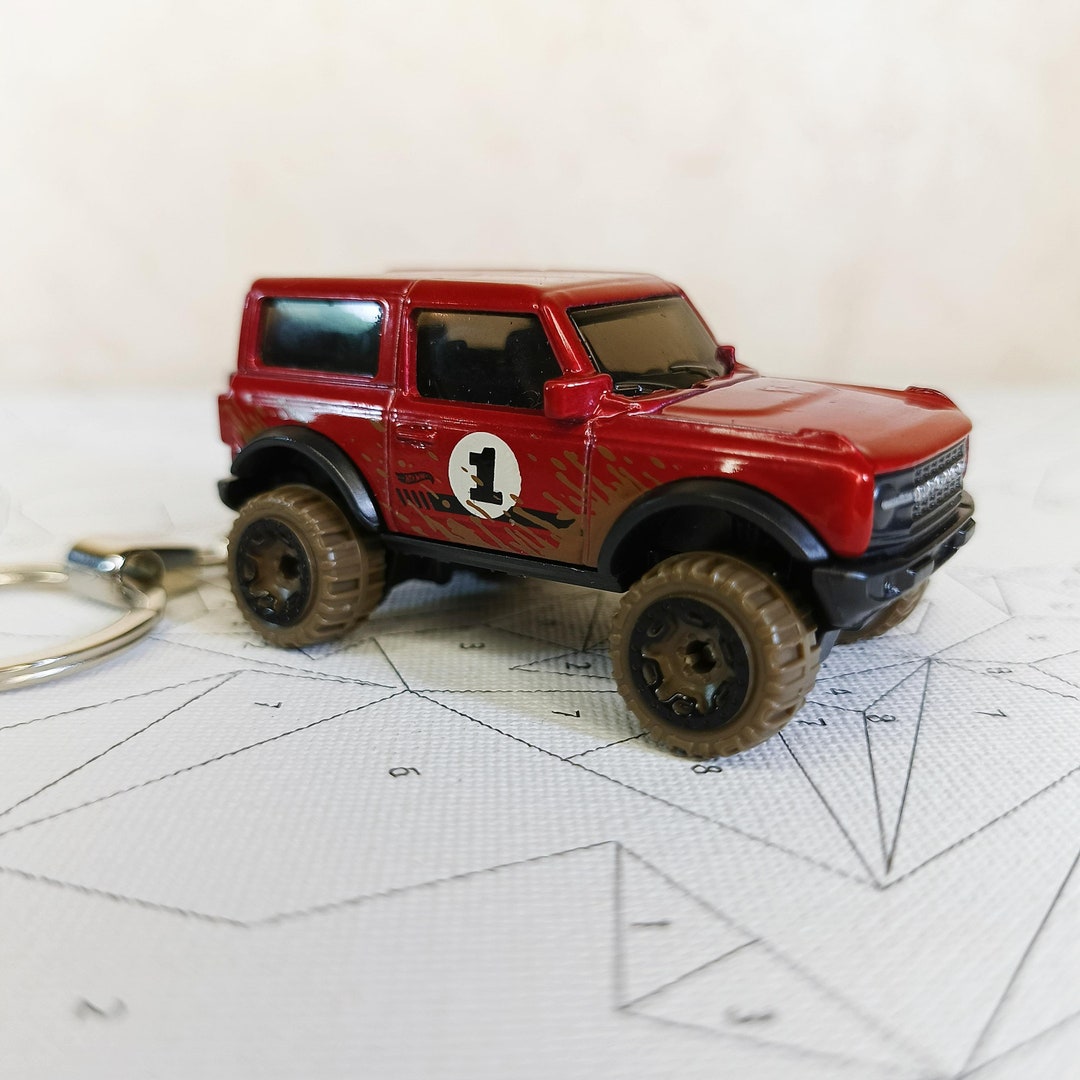 Ford Bronco Keychain - Etsy