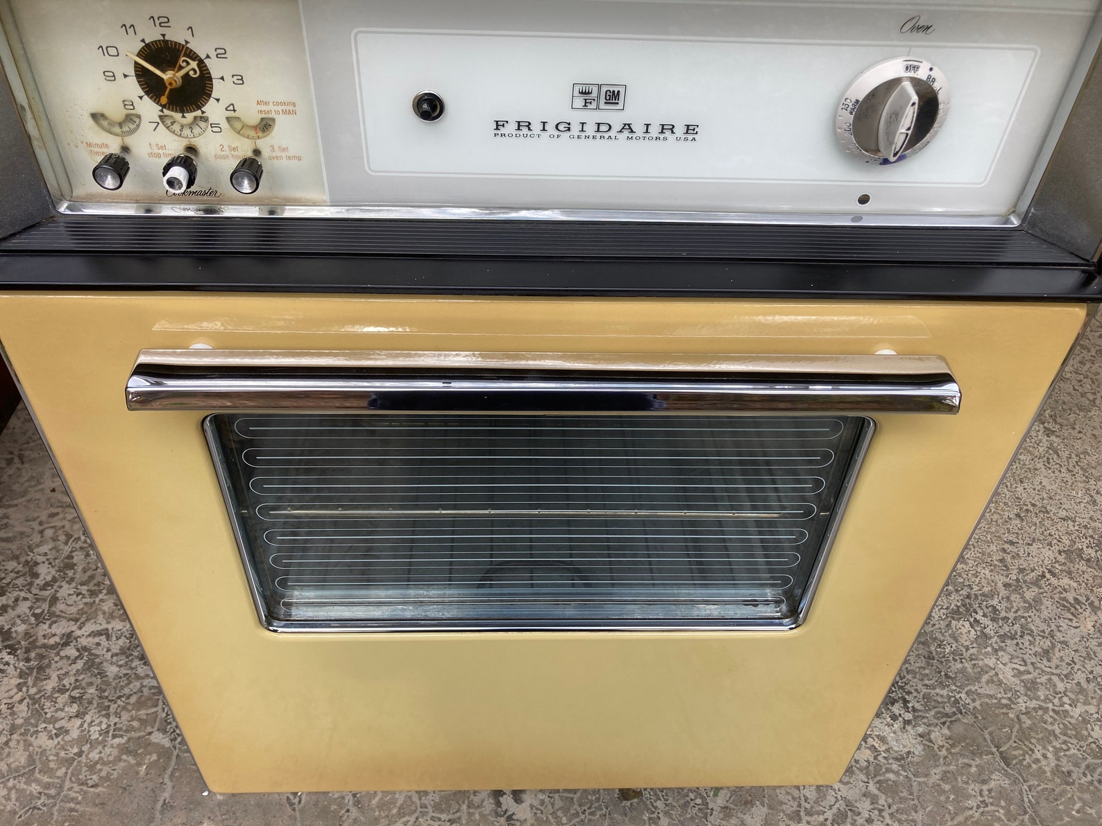 Vintage 1970s Frigidaire RARE Harvest Gold Mustard Yellow GM Electric ...
