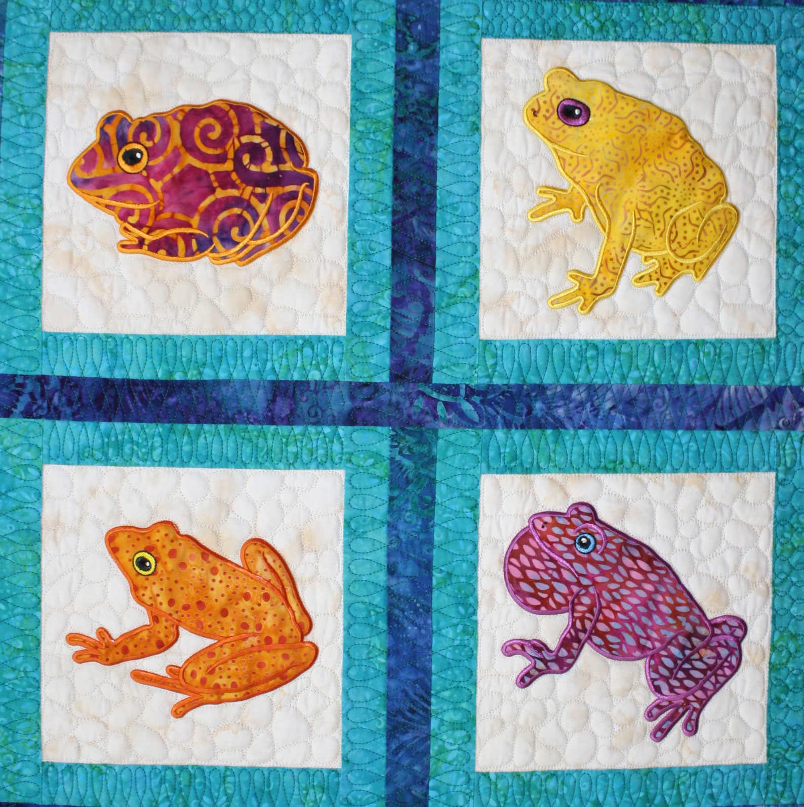 Digitized Knee Deep in Frogs 20 Different Frogs Applique in - Etsy