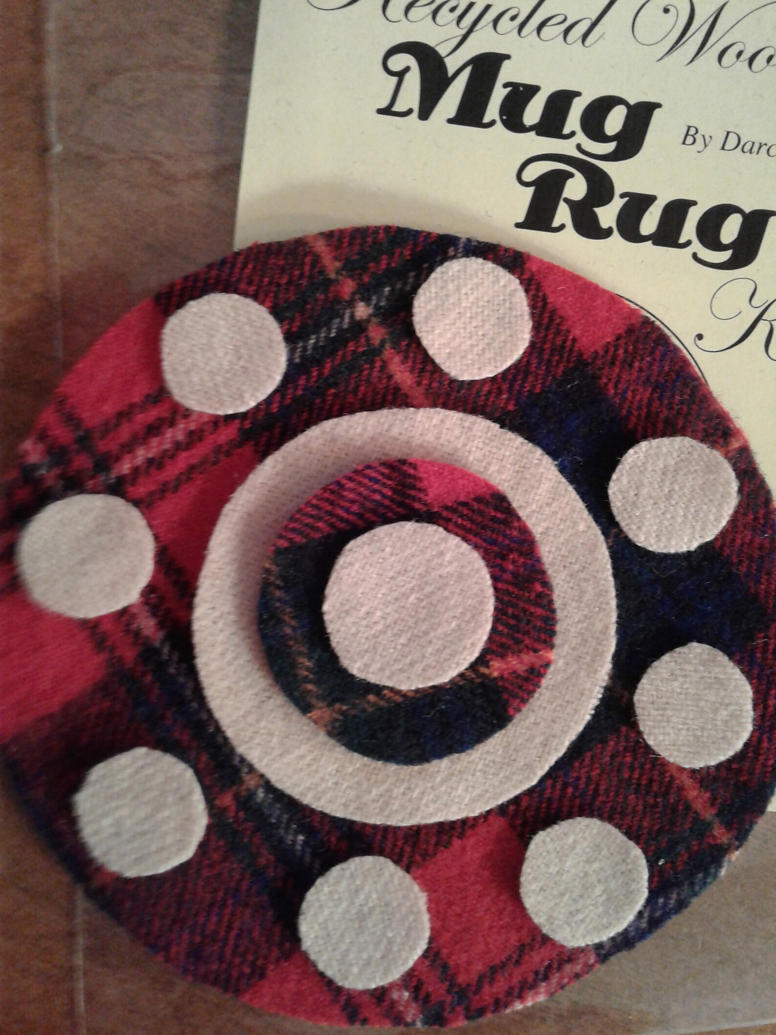 Wool Kit Small ROUND Mug Rug Wool Appliqué Mug Rug Kit Make - Etsy
