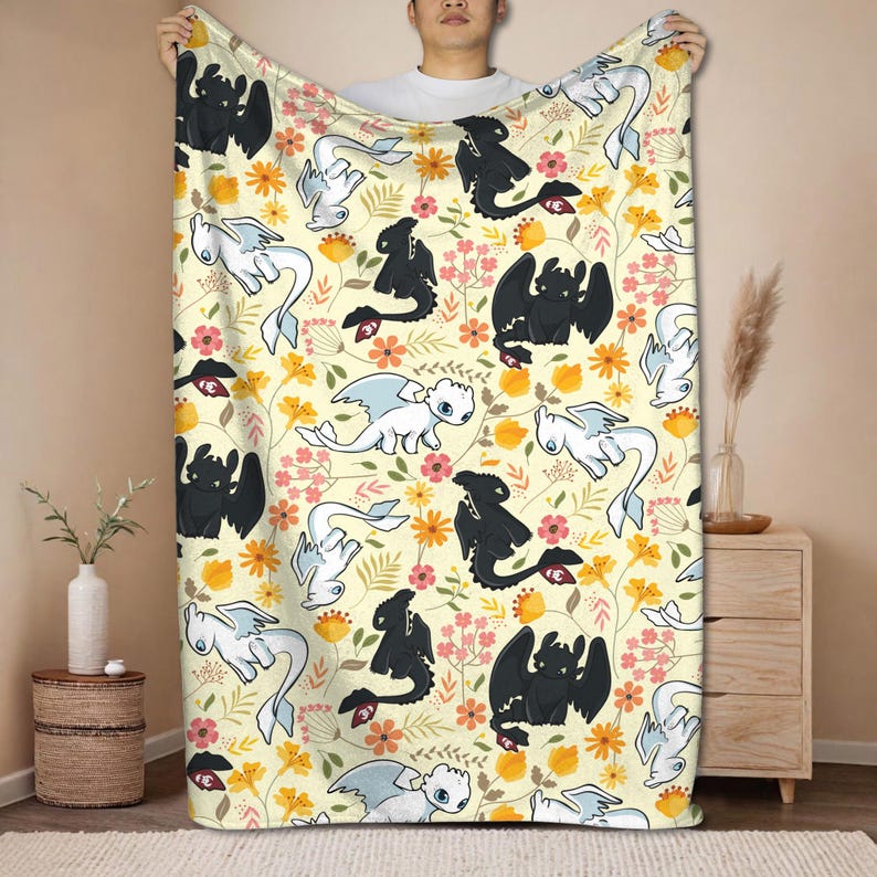 Toothless Fleece Blanket - Light Fury Blanket - Cute Dragon Fleece ...