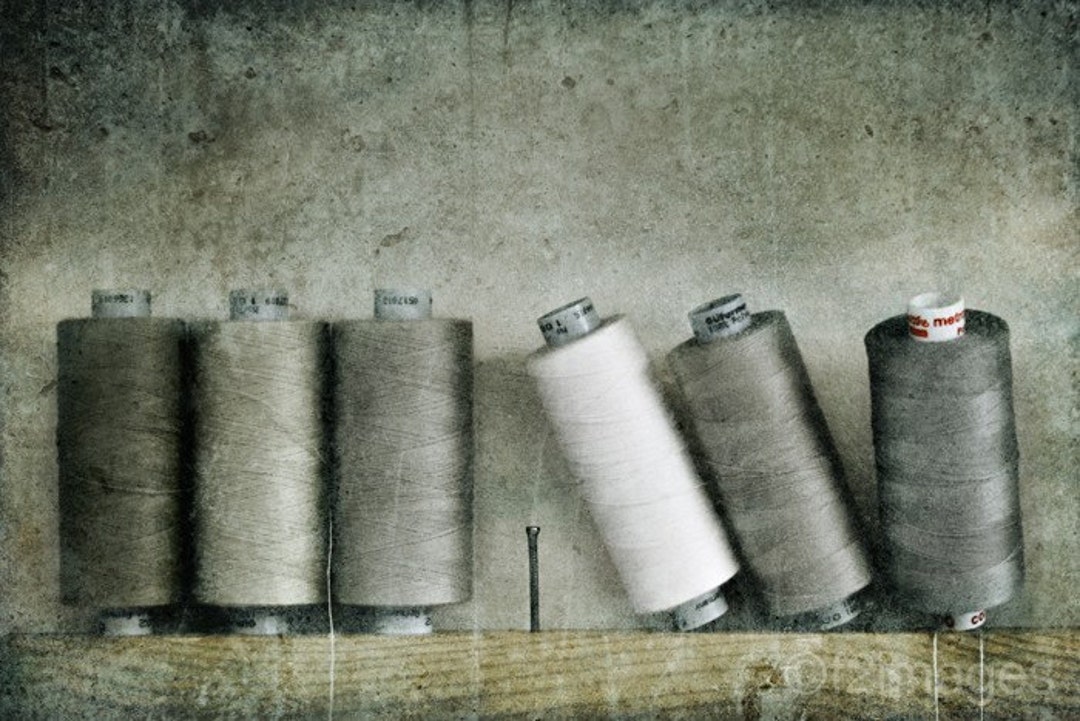 Spools of Thread Art Print, Distressed Sewing Room Decor (8x12) - Etsy