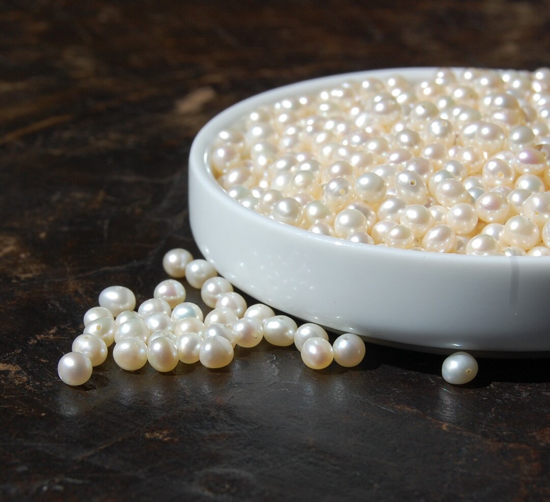 Cream Freshwater Pearls (4.5~5.5mm) - 25 Loose Jewelry Making Supplies ...