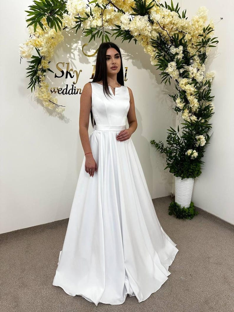 Classic Reception Dress for Bride, Simple Garden Wedding Dress ...