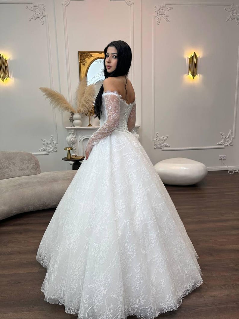 Romantic Lace Princess Wedding Dress With off Shoulder Neckline, Long ...