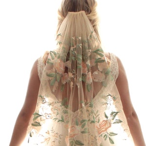 Rose Flower Veil, Embroidered Blush Flower Veil, Floral Wedding Veil - Etsy