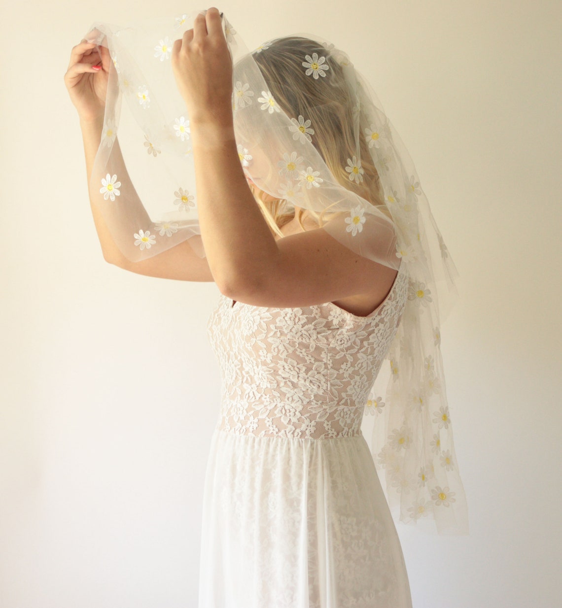 Summer of Love Veil Daisy Bridal Veil Unique Veil Wedding - Etsy