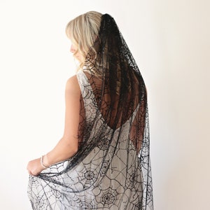 Spiderweb Wedding Veil, Black or White Bridal Veil - Etsy