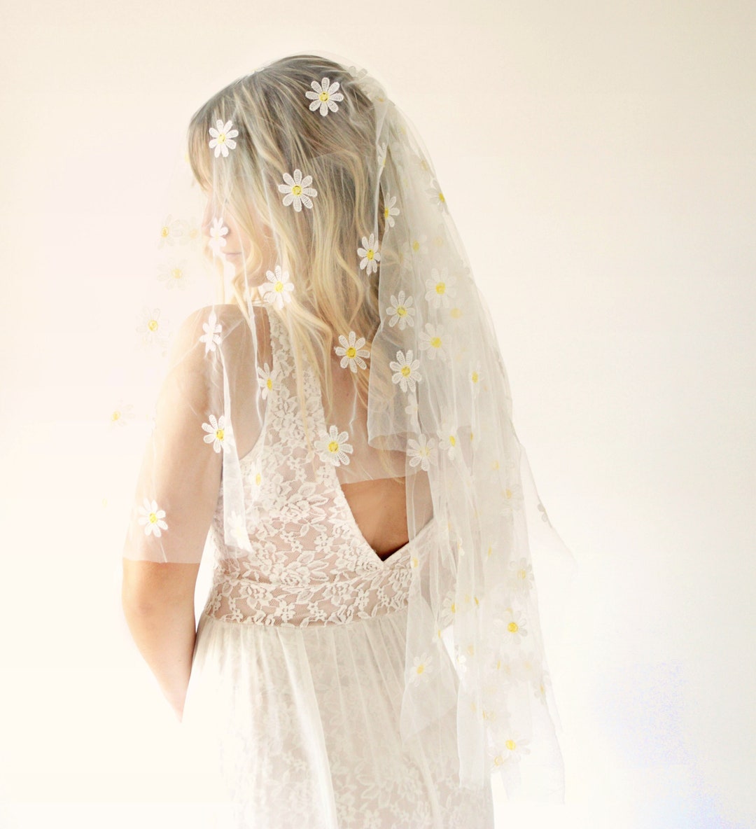 Summer of Love Veil Daisy Bridal Veil Unique Veil Wedding - Etsy