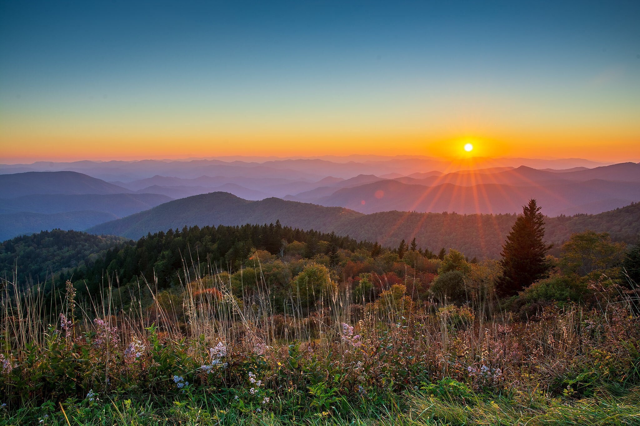 Blue Ridge Sunset — sunset From the Cowee Mountain Overlook on the Blue ...