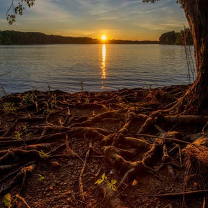 Shenango Lake Sunset — the Setting Sun at Shenango Lake in Sharpsville ...