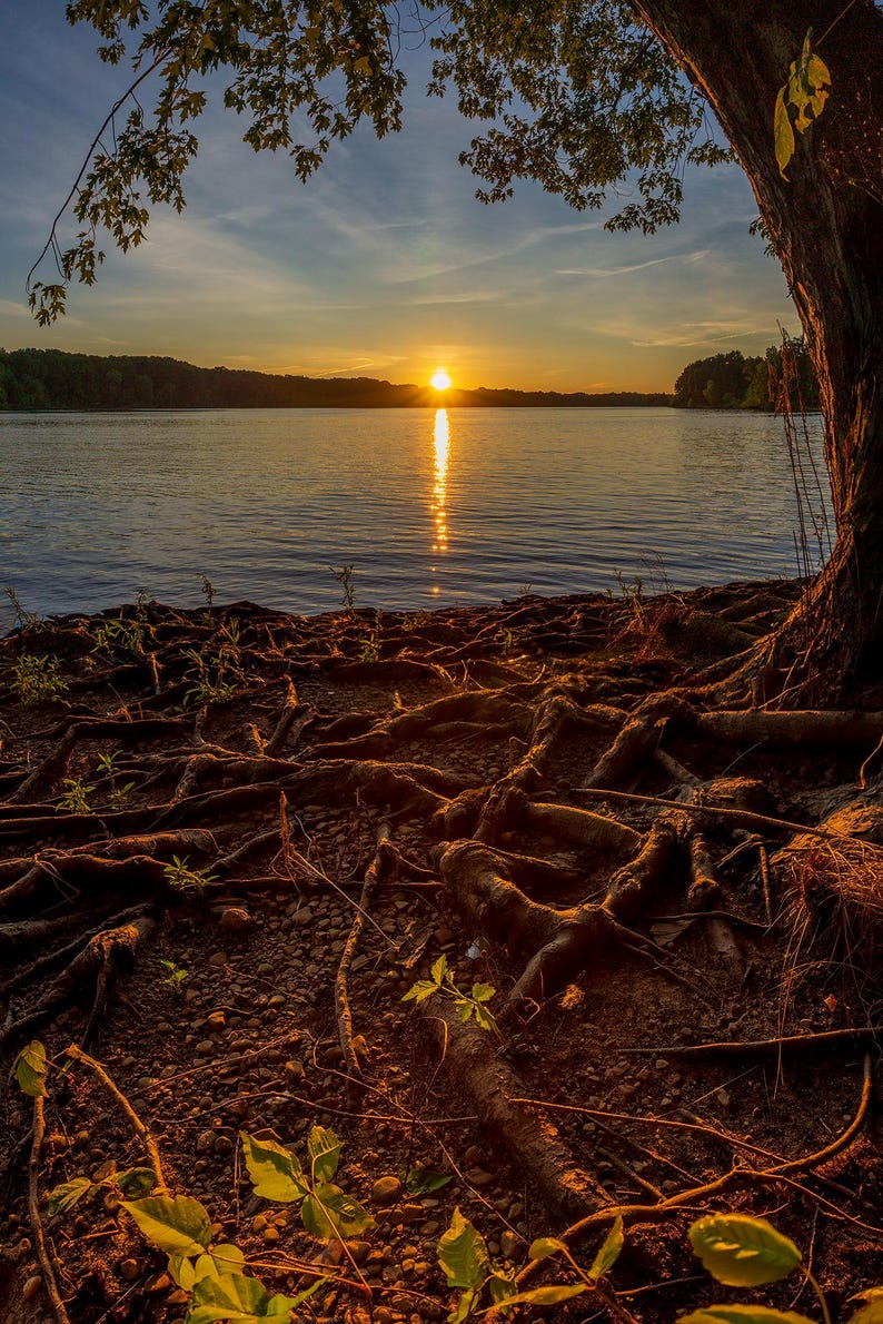 Shenango Lake Sunset — the Setting Sun at Shenango Lake in Sharpsville ...