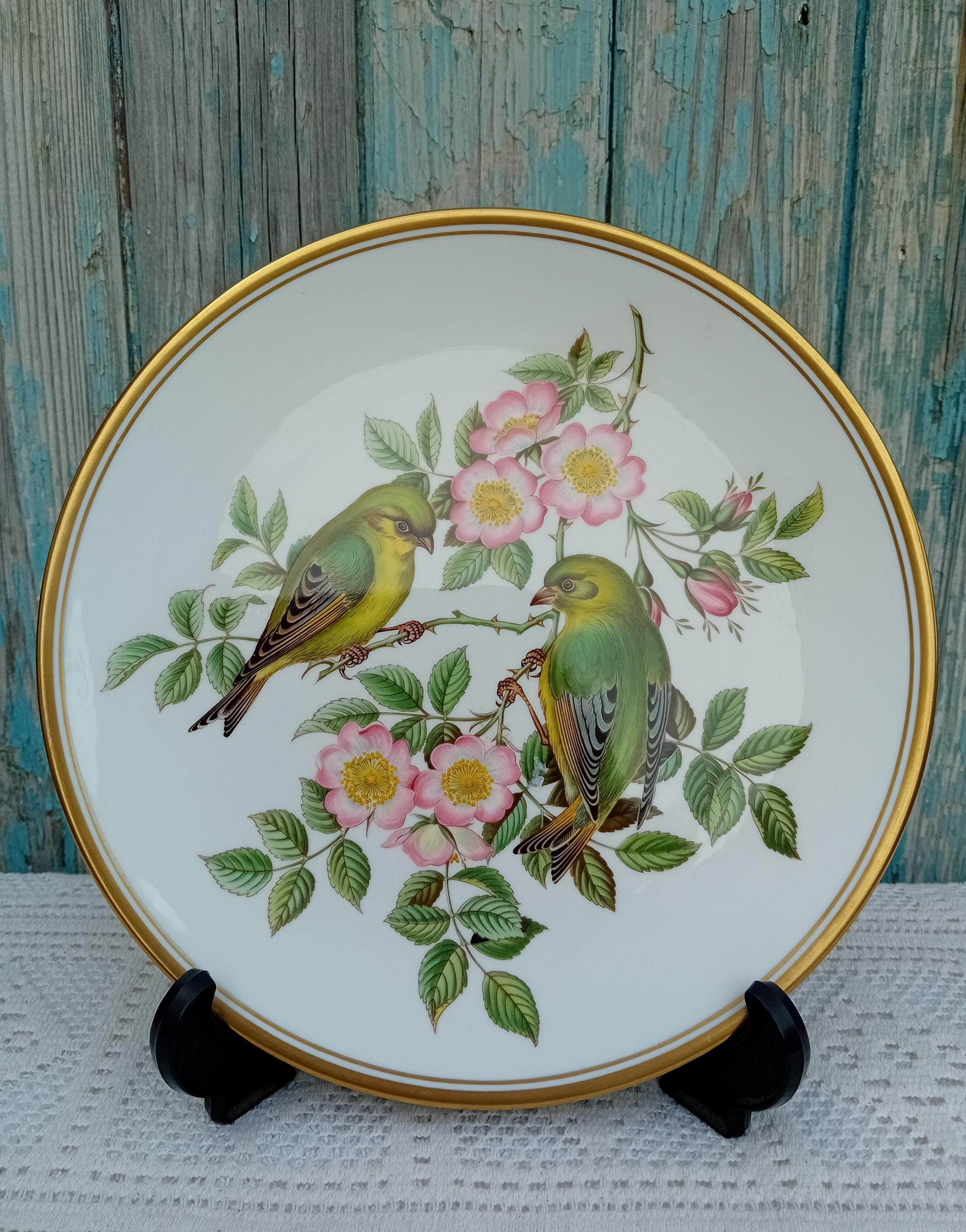Spode "garden Birds" Collector Gilted Plates, With Each Plate Featuring ...
