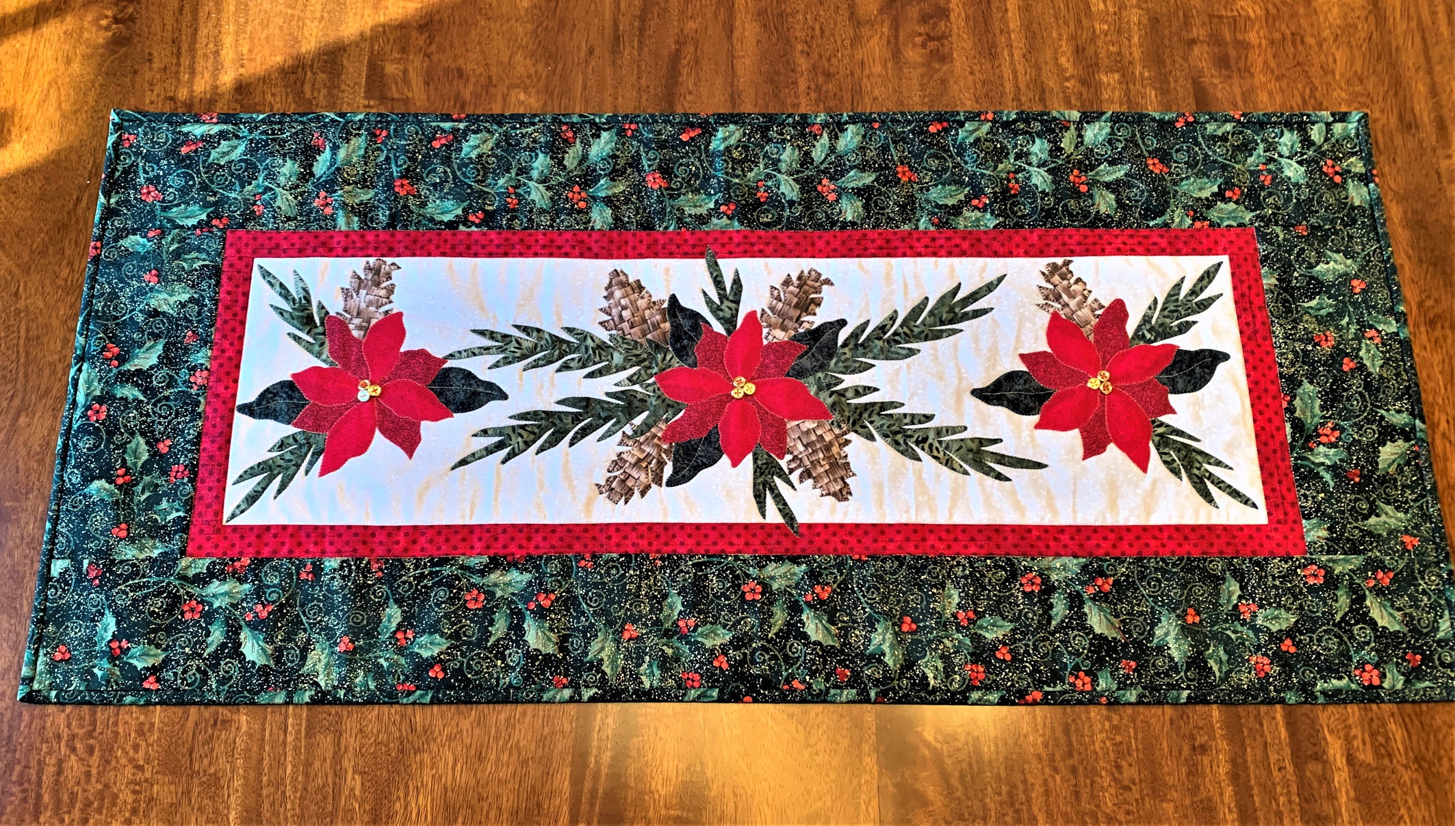 Quilted Appliqued Poinsettia Table Runner - Etsy
