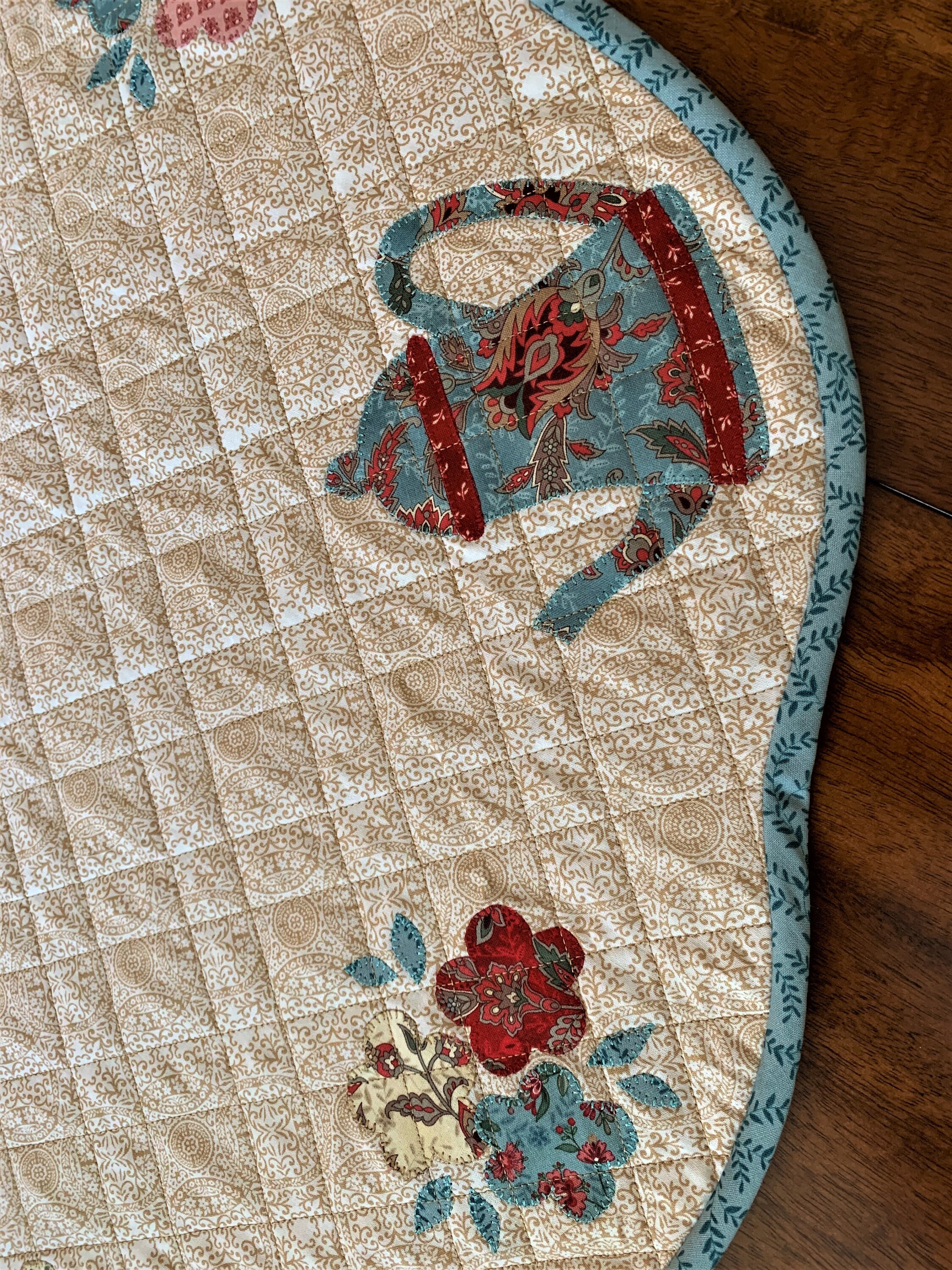 Teapot Scalloped Table Topper - Etsy