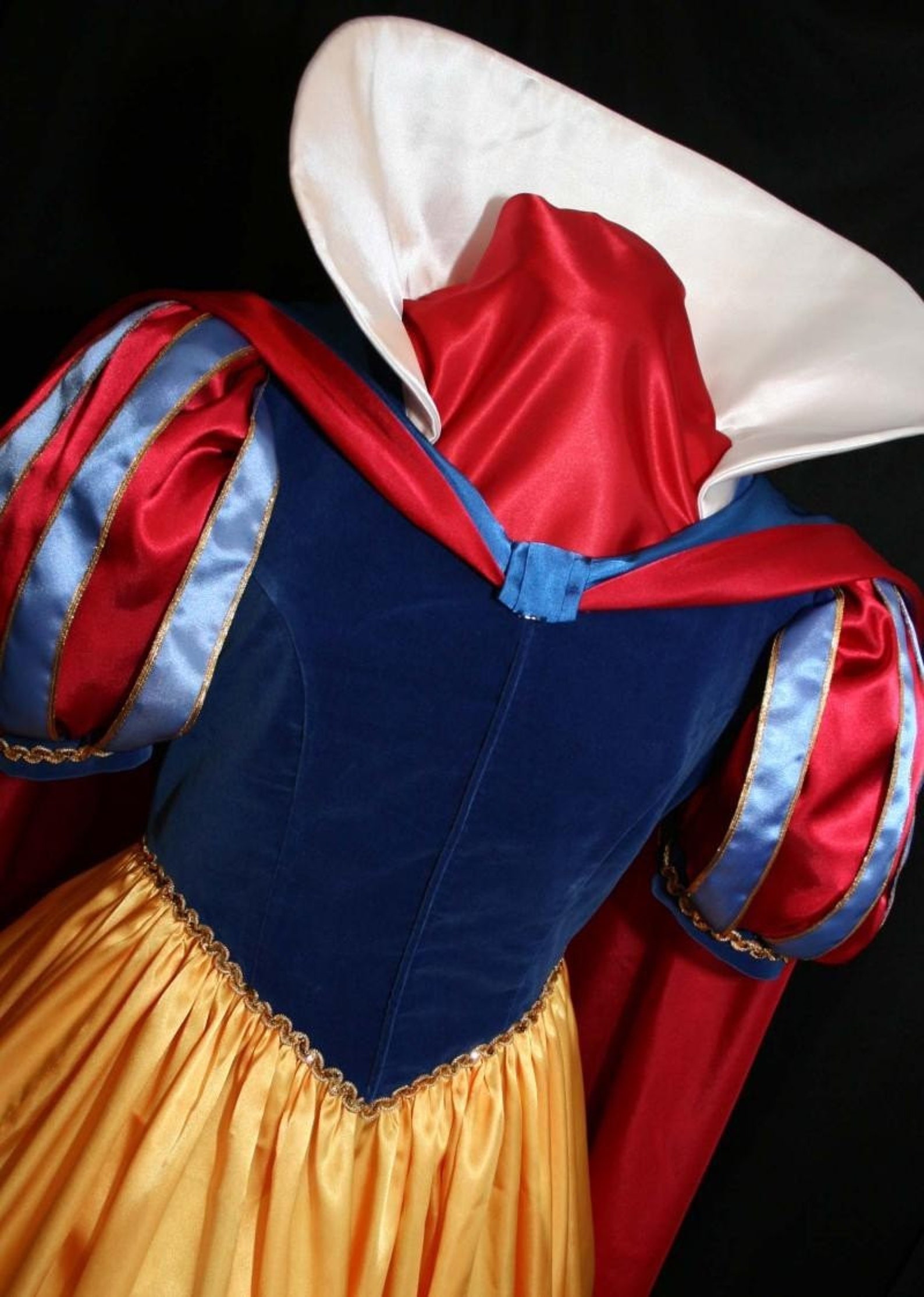 EXQUISITE Adult Snow WHITE Gown/cape/bow Costume Custom Size - Etsy