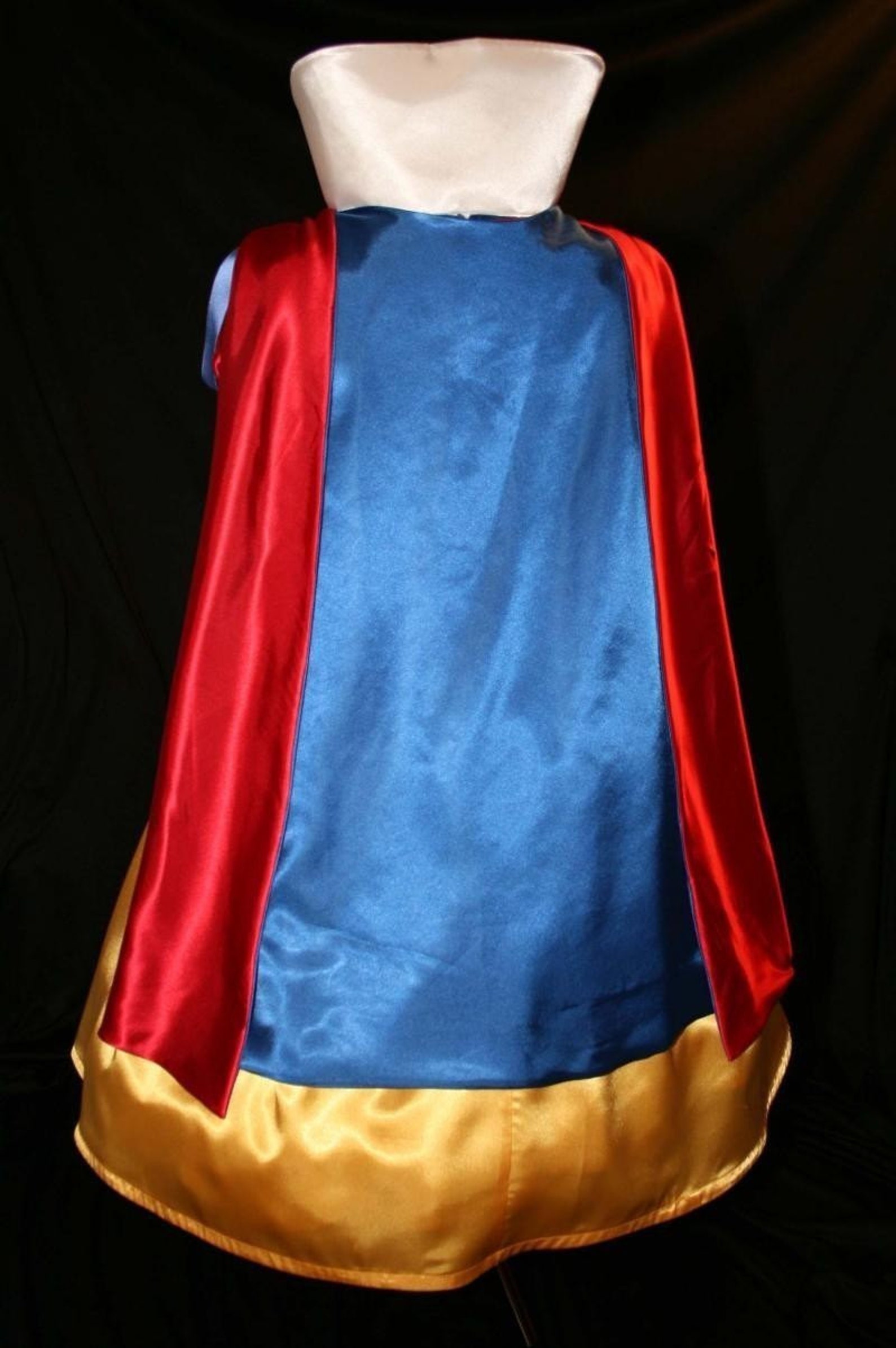 Exquisite SNOW WHITE Costume Gown With Bow and Cape Girls - Etsy