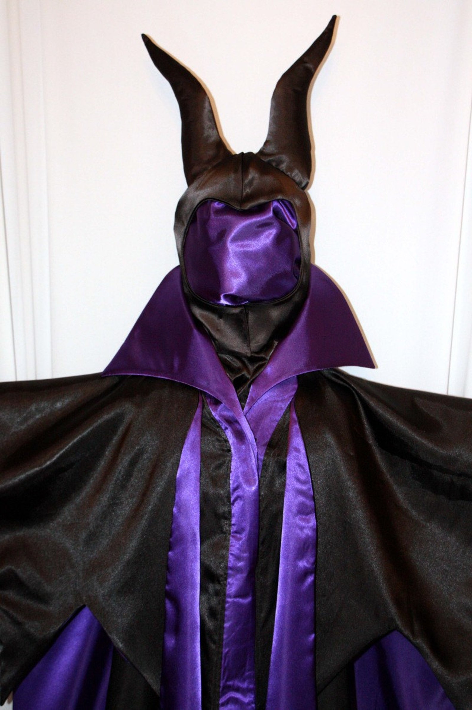 Sleeping Beauty's MALEFICENT ADULT COSTUME Custom Cosplay - Etsy