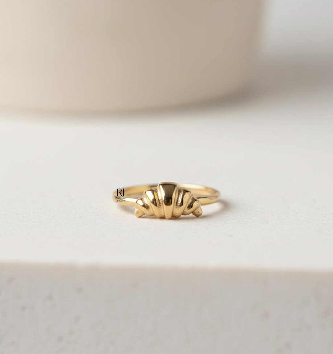 Croissant Gold Ring, Dainty Petite Chunky French Croissant Twisted Ring ...