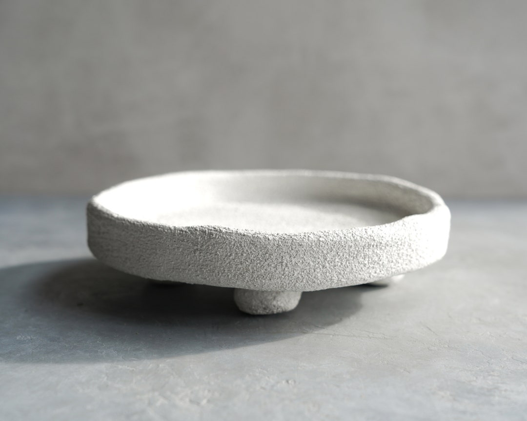 Footed Round Tray in Alpine White Concrete - Etsy
