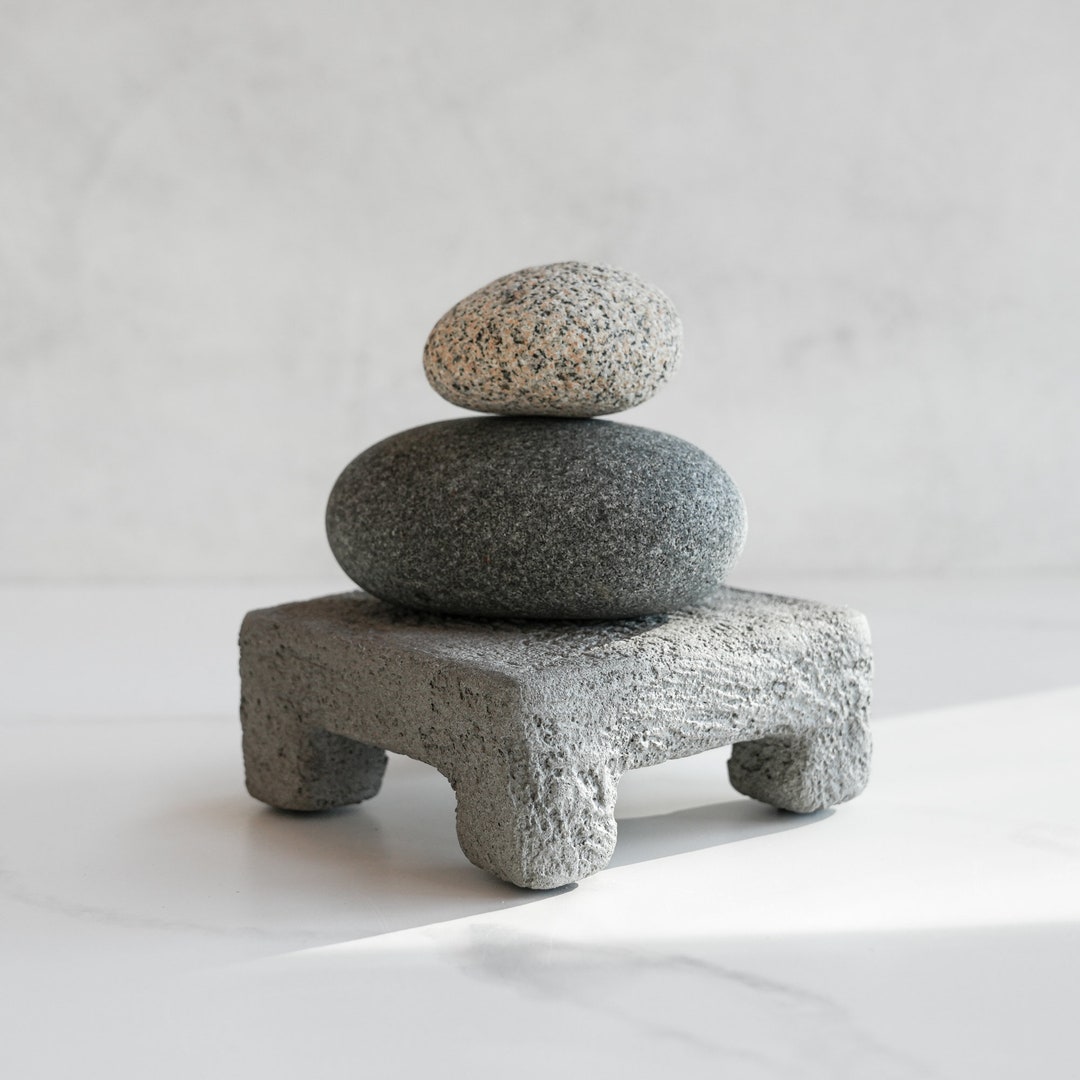 Small Square Shelf Riser in Dove Grey Concrete - Etsy