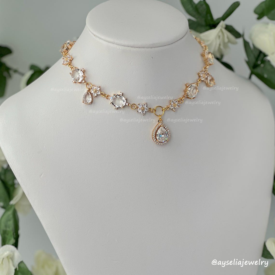 Royalcore Necklace, Bridgerton Jewelry, Gold Bride Jewelry, Elegant ...