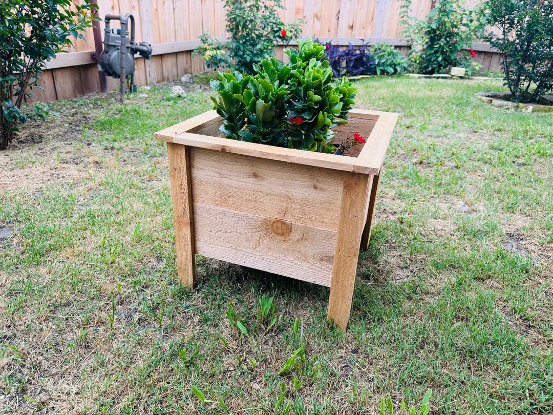 Cedar Planter Box 16x16x16 In. Available on Custome Size - Etsy