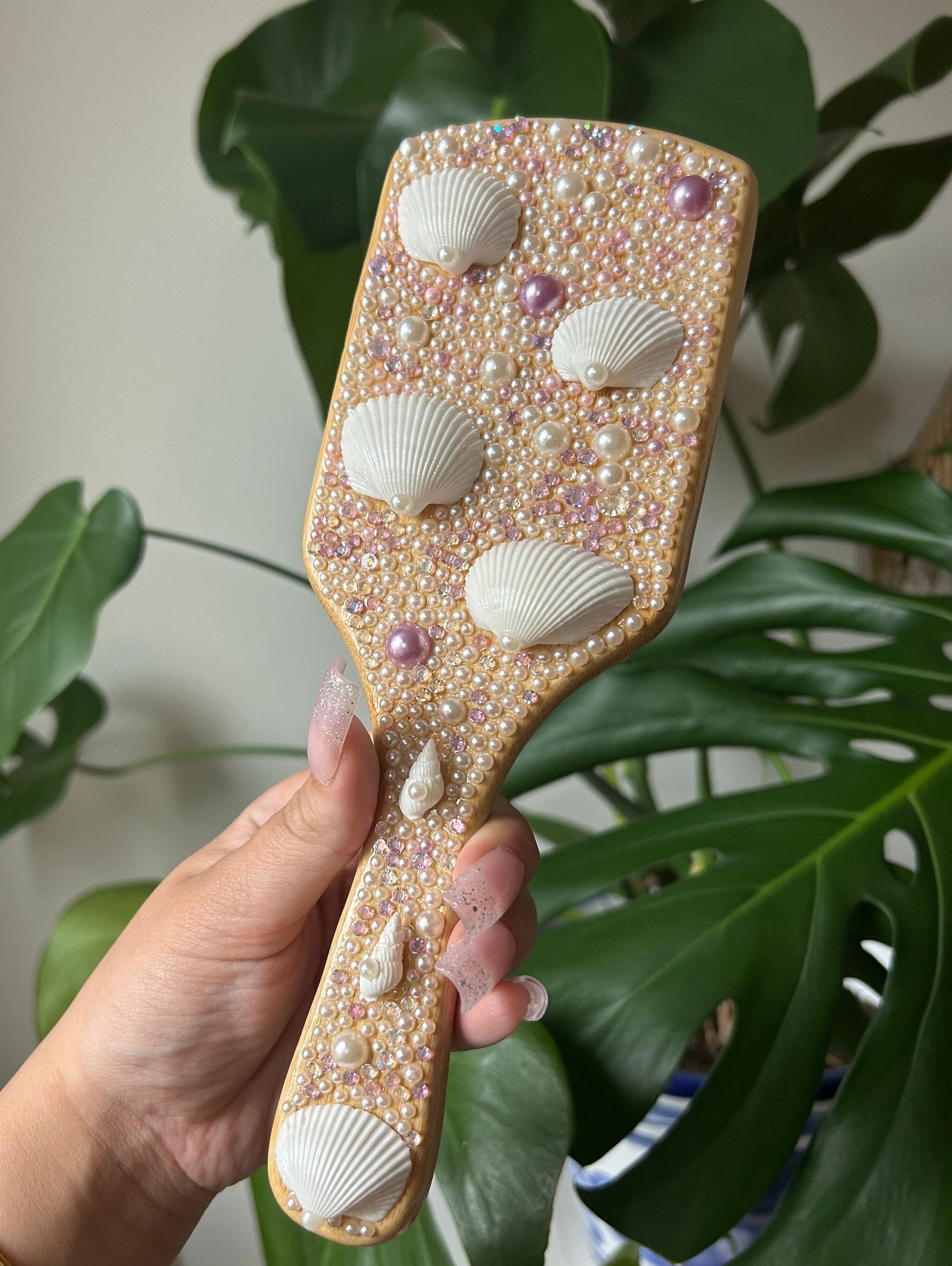 Bamboo Seashell Hairbrush: Scalp Massaging and Promotes Hair Growth ...