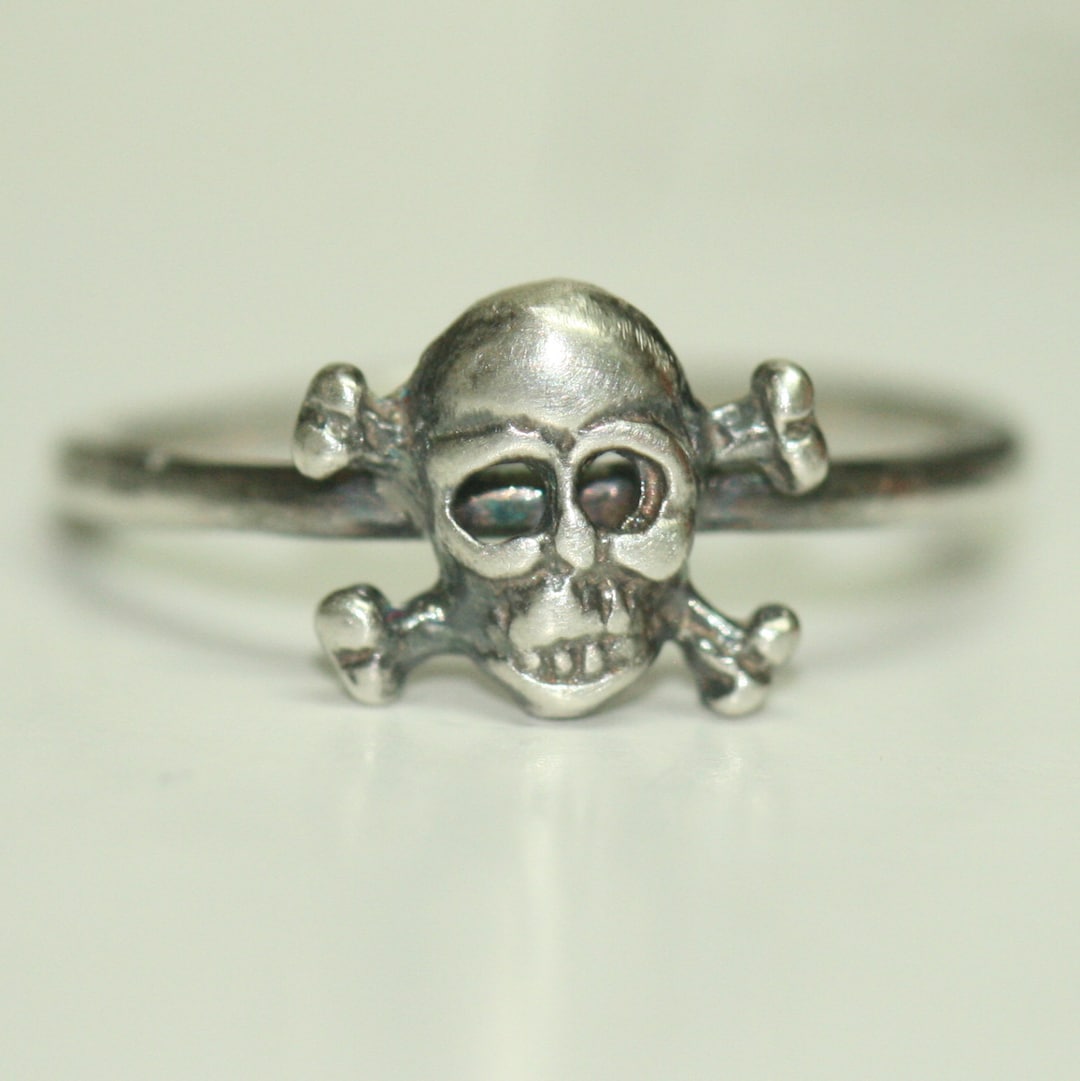 Skull N Cross Bones Ring, Sterling Silver Pinky Ring, US Size 3.5 ...