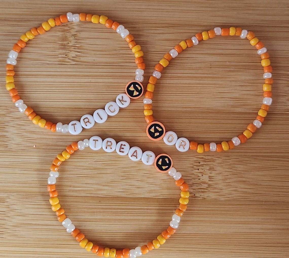 Halloween Bracelet. Trick or Treat Stretch Bead Bracelet for Halloween ...