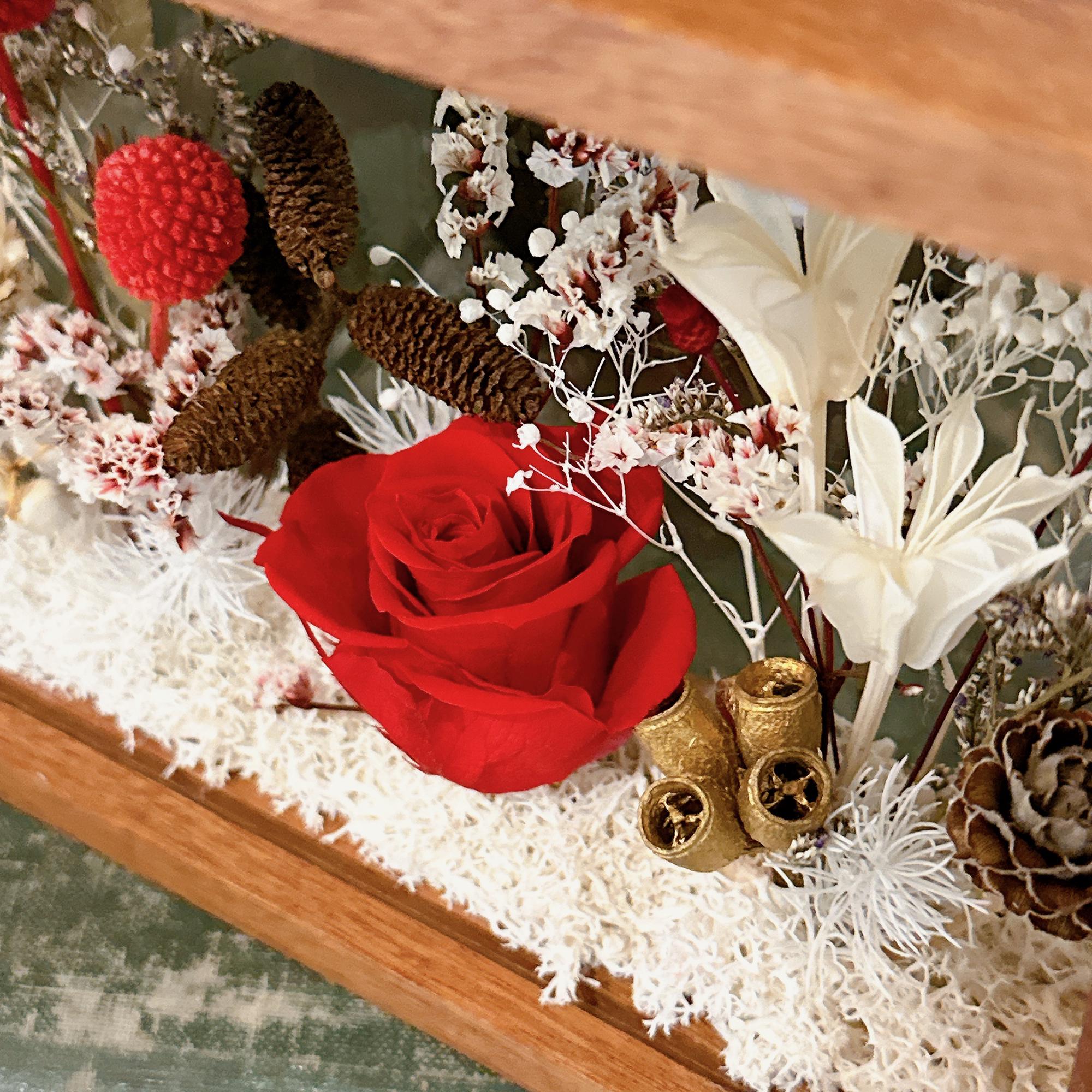 Dried Flowers Frame, Preserved Flower Art in Wooden Frame, Valentine's ...