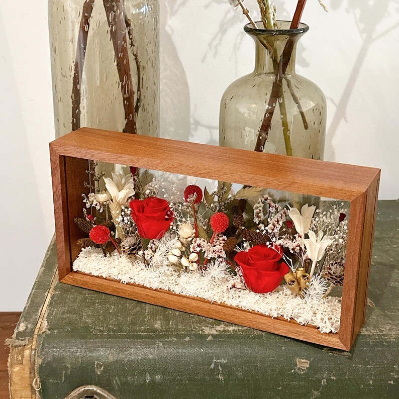 Dried Flowers Frame, Preserved Flower Art in Wooden Frame, Valentine's ...