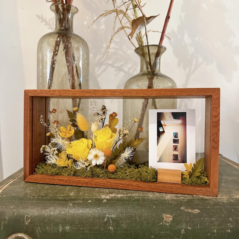 Dried Flowers Photo Frame, Preserved Flower Art in Wooden Frame, Unique ...