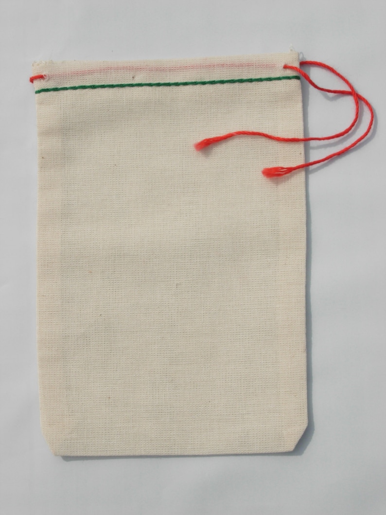 100 4x6 Muslin Drawstring Bags Green Hem and Red Drawstring - Etsy