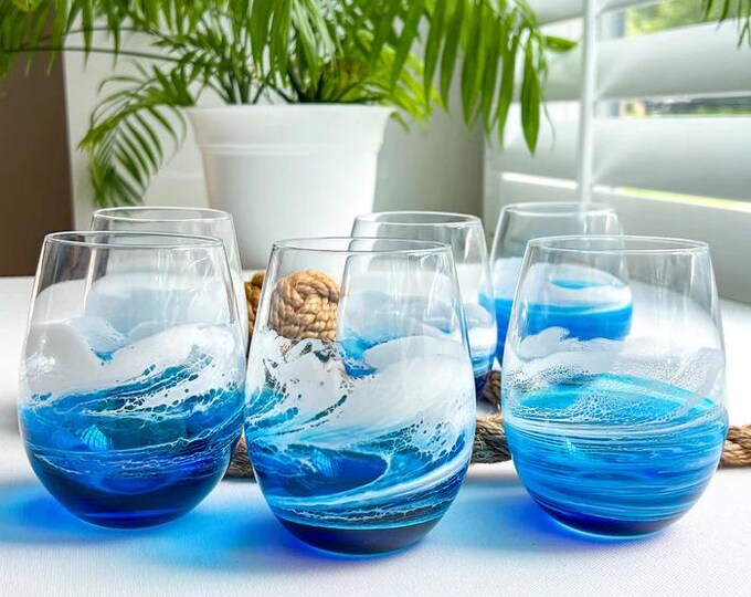 Ocean Waves Wine Glasses | Coastal Decor - Etsy Canada