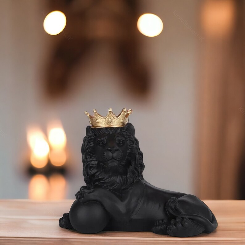 Mini Lion King Statue Crowned Lion Resin Art, Decorative Lying Lion ...