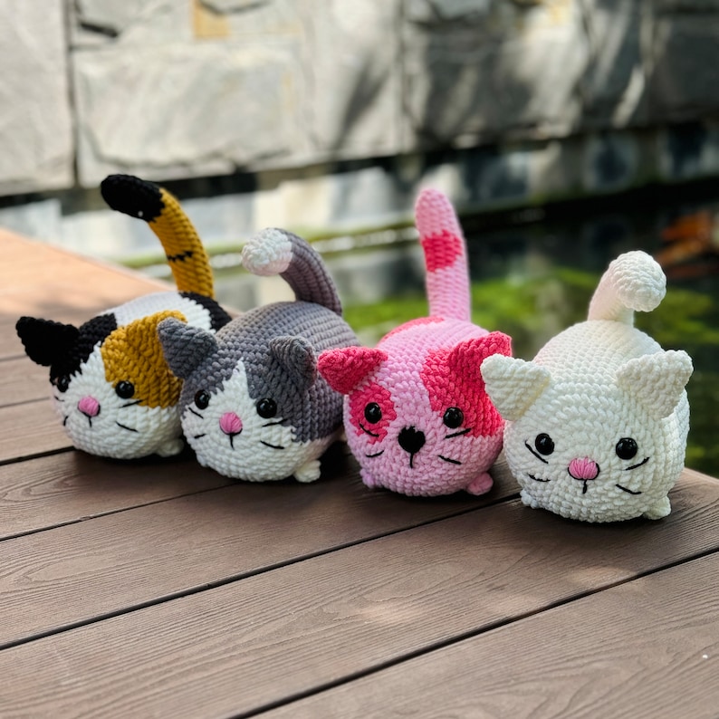4-in-1 Loaf Cat Crochet Pattern Cute Colorful Amigurumi Cats Tutorial ...