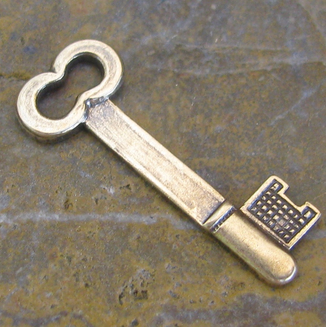 6 Antique Brass Small Victorian Key Charm Jewelry Finding 1302 - Etsy