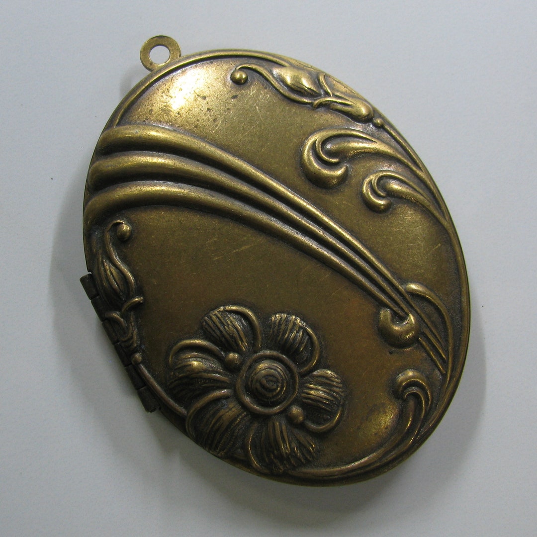 Extra Large Brass Ox Flower Oval Photo Locket 109L 1 Piece - Etsy