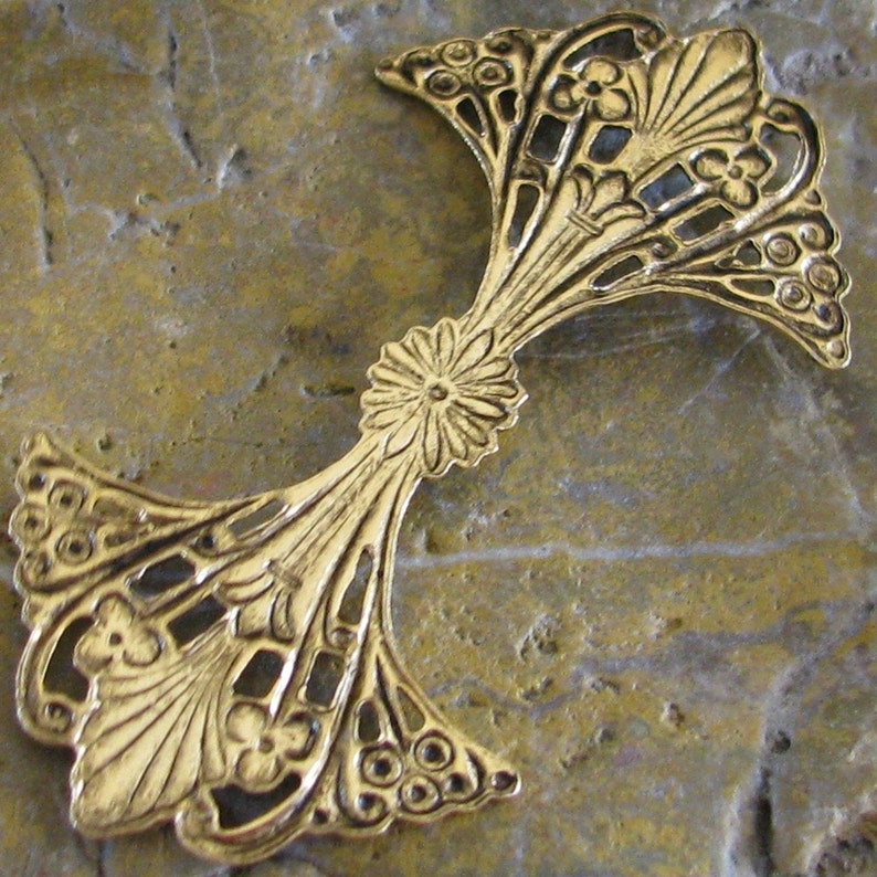 6 Antique Gold Brass Filigree Metal Stamp Finding 312 - Etsy