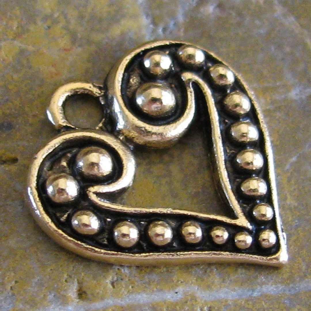 6 Antique Gold Pewter Heart Charms Pendents Jewelry Findings 374 - Etsy