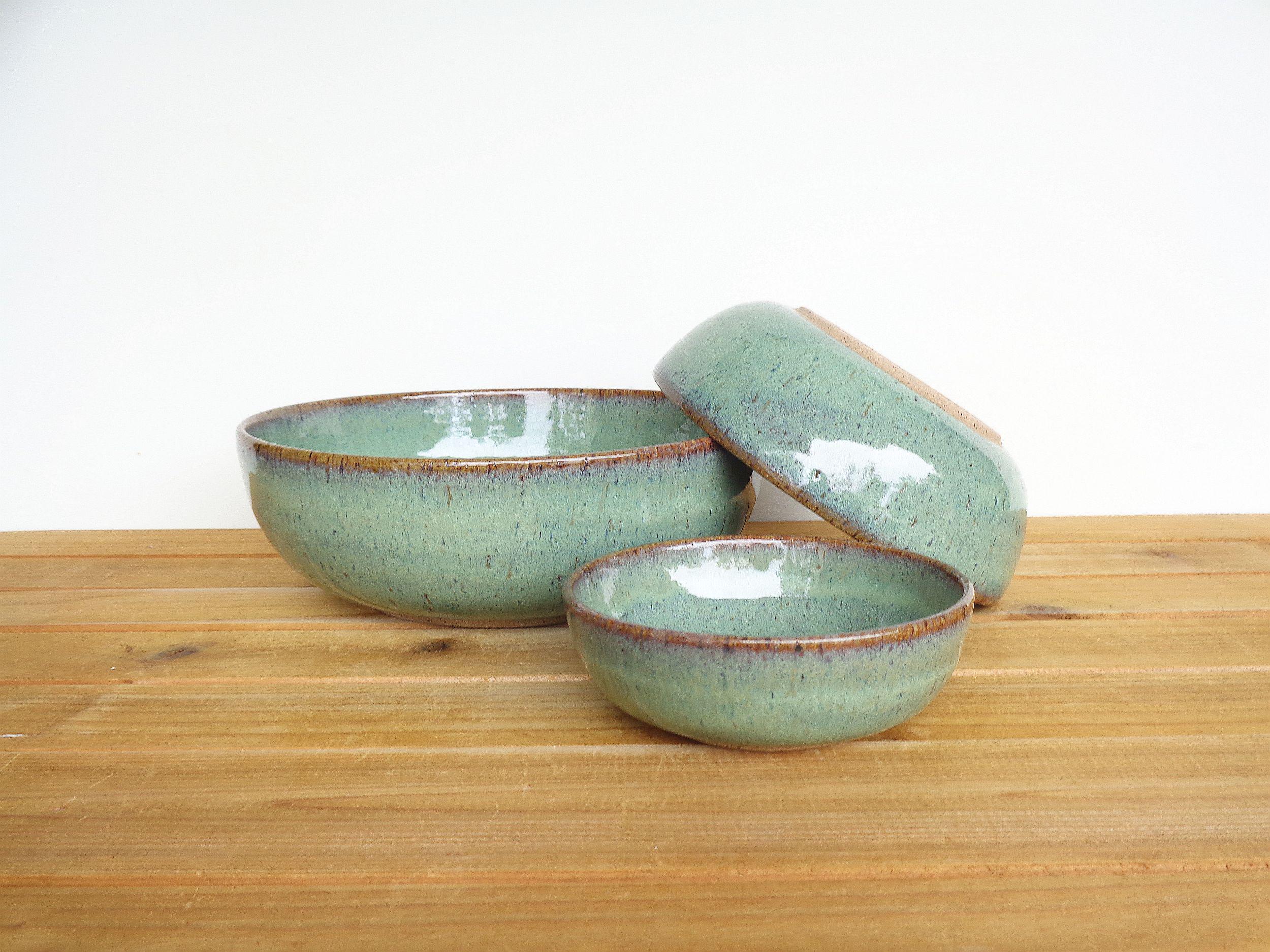Ceramic Nesting Pottery Bowl Set in Sea Mist Glaze, Green Blue ...